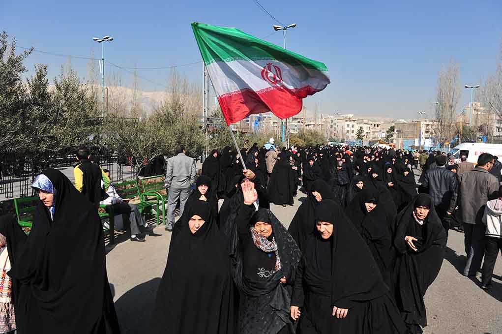 Iran Chaos: 2,000 Dead, Trump Issues WARNING | News Ranger